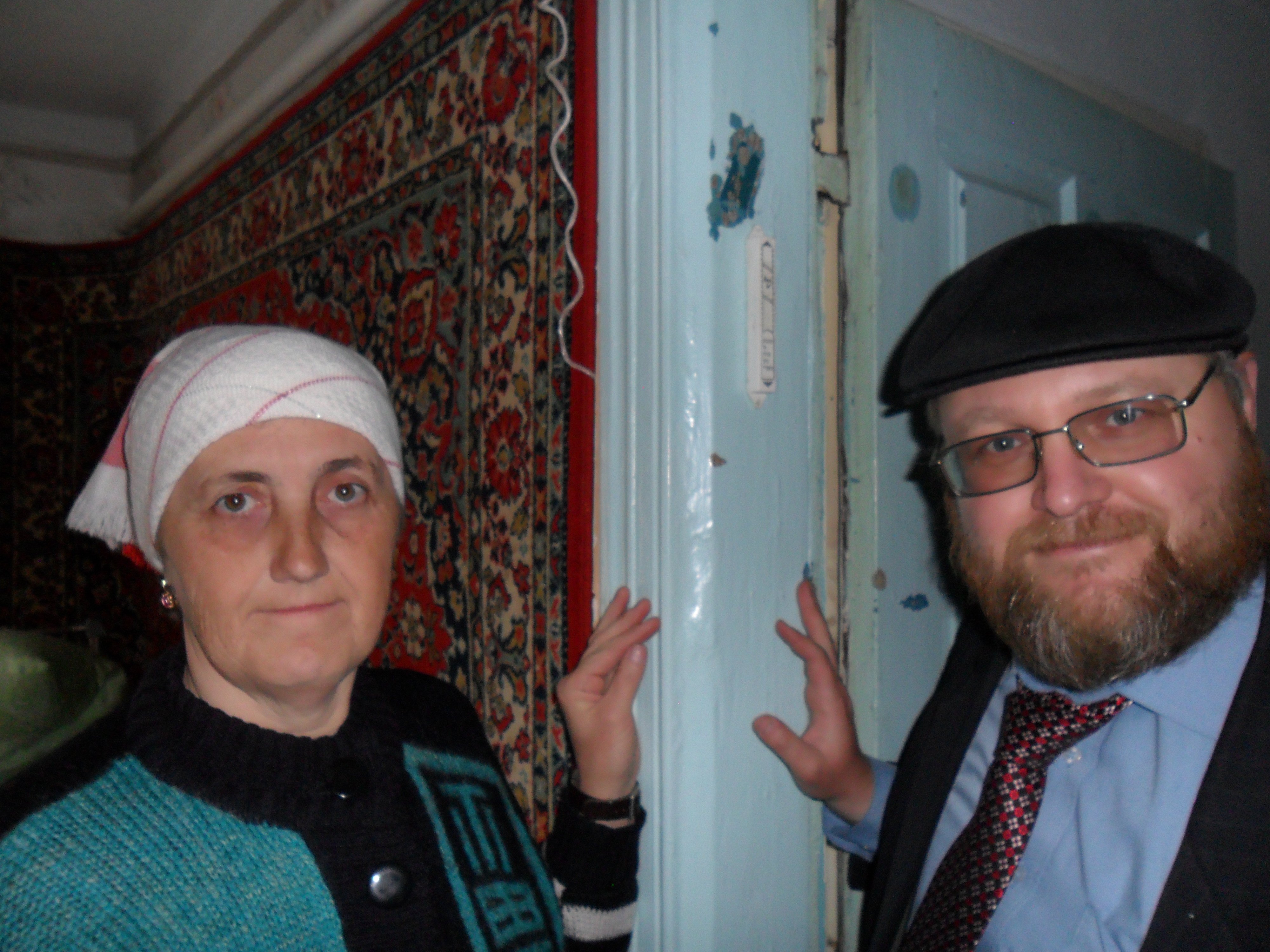 Ancient mezuzot of the village of Vysoki - Shavei Israel